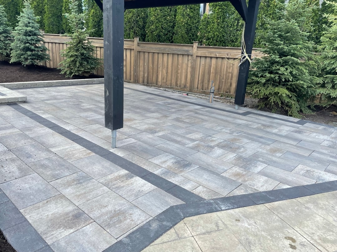 4 REASONS TO CHOOSE INTERLOCKING STONES